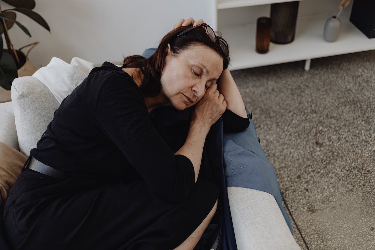 Excessive Sleepiness in Seniors: A Closer Look - Thrive
